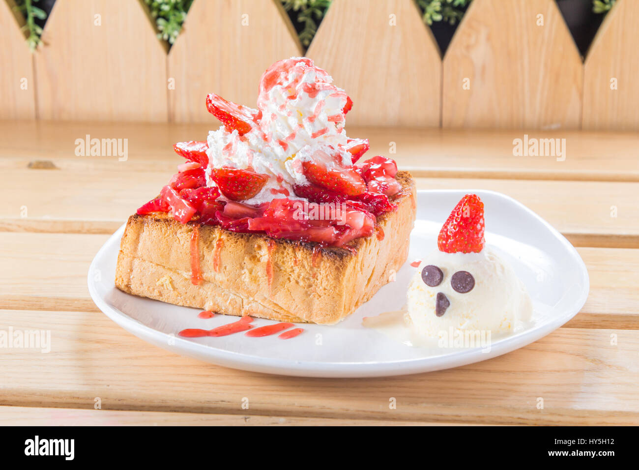 bread and toast Stock Photo - Alamy