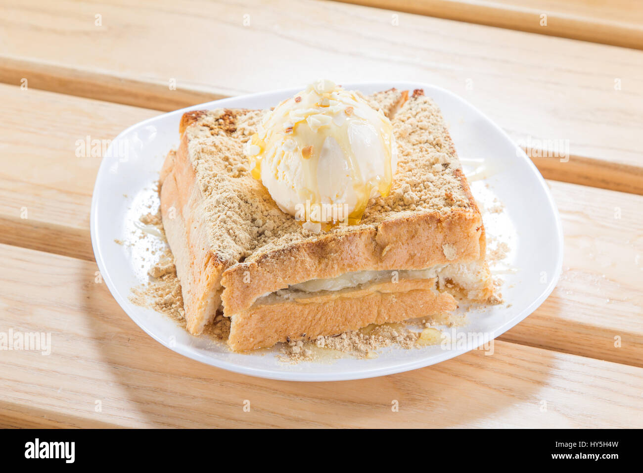 bread and toast Stock Photo - Alamy