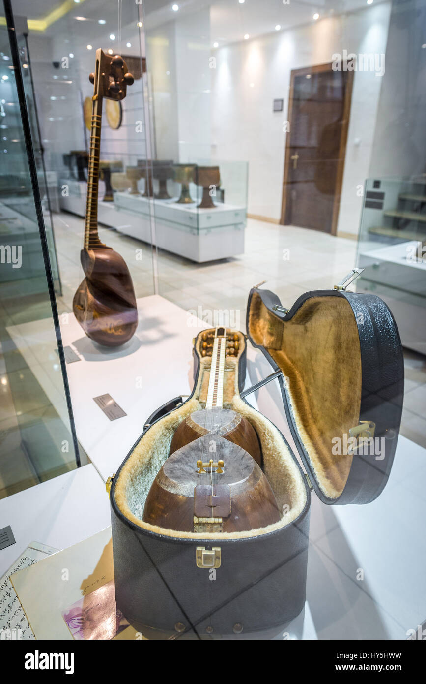 Persian musical instruments hi-res stock photography and images - Alamy