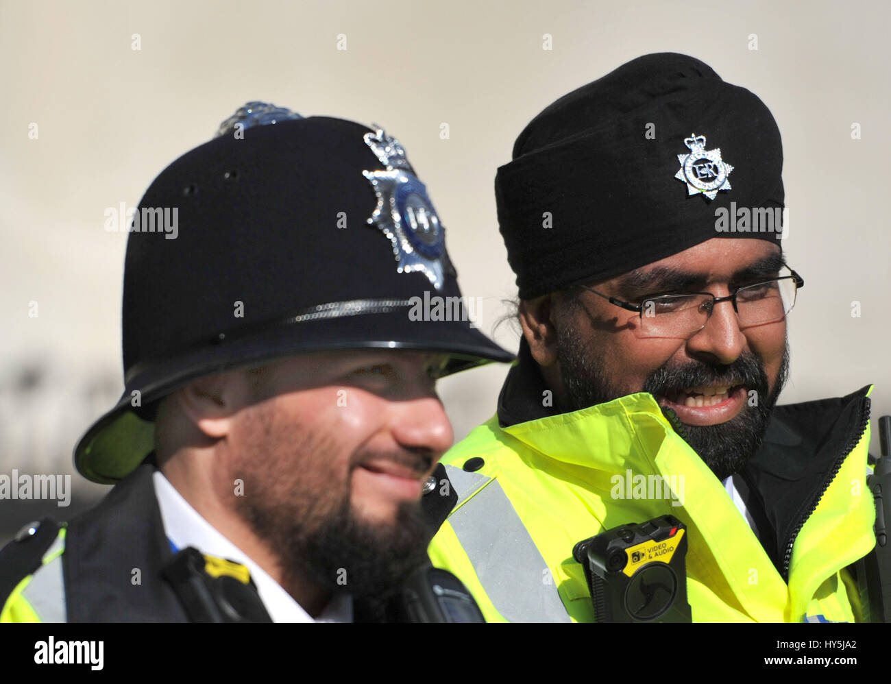Stock photo metropolitan police service mps officers hi-res stock ...