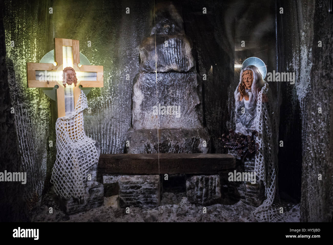 Salt mine and romania hi-res stock photography and images - Alamy