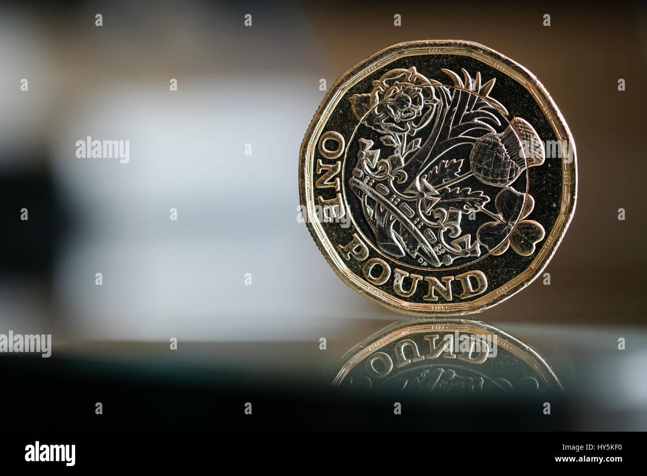 Pound coin design hi-res stock photography and images - Alamy