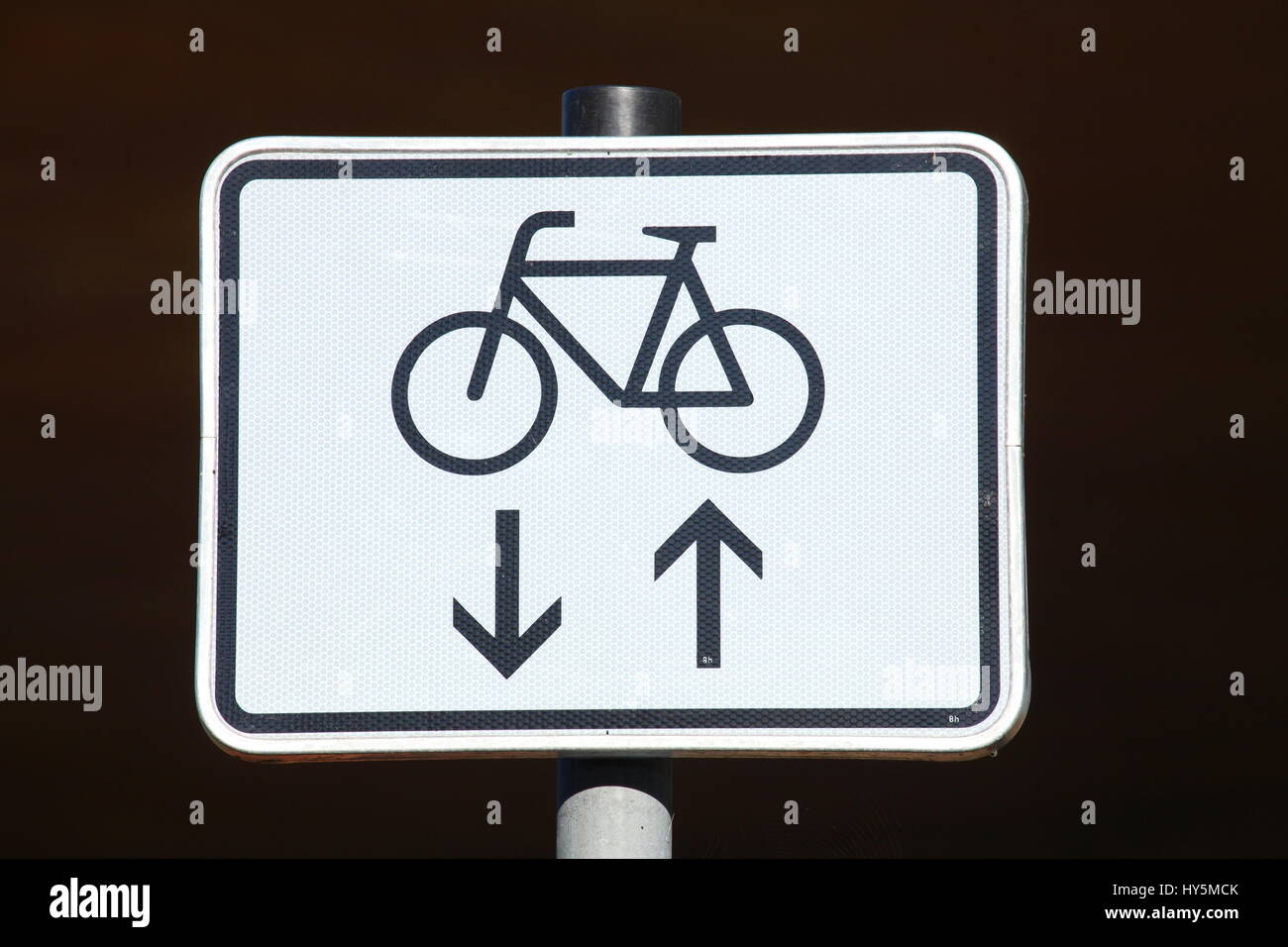 Two directions hi-res stock photography and images - Alamy