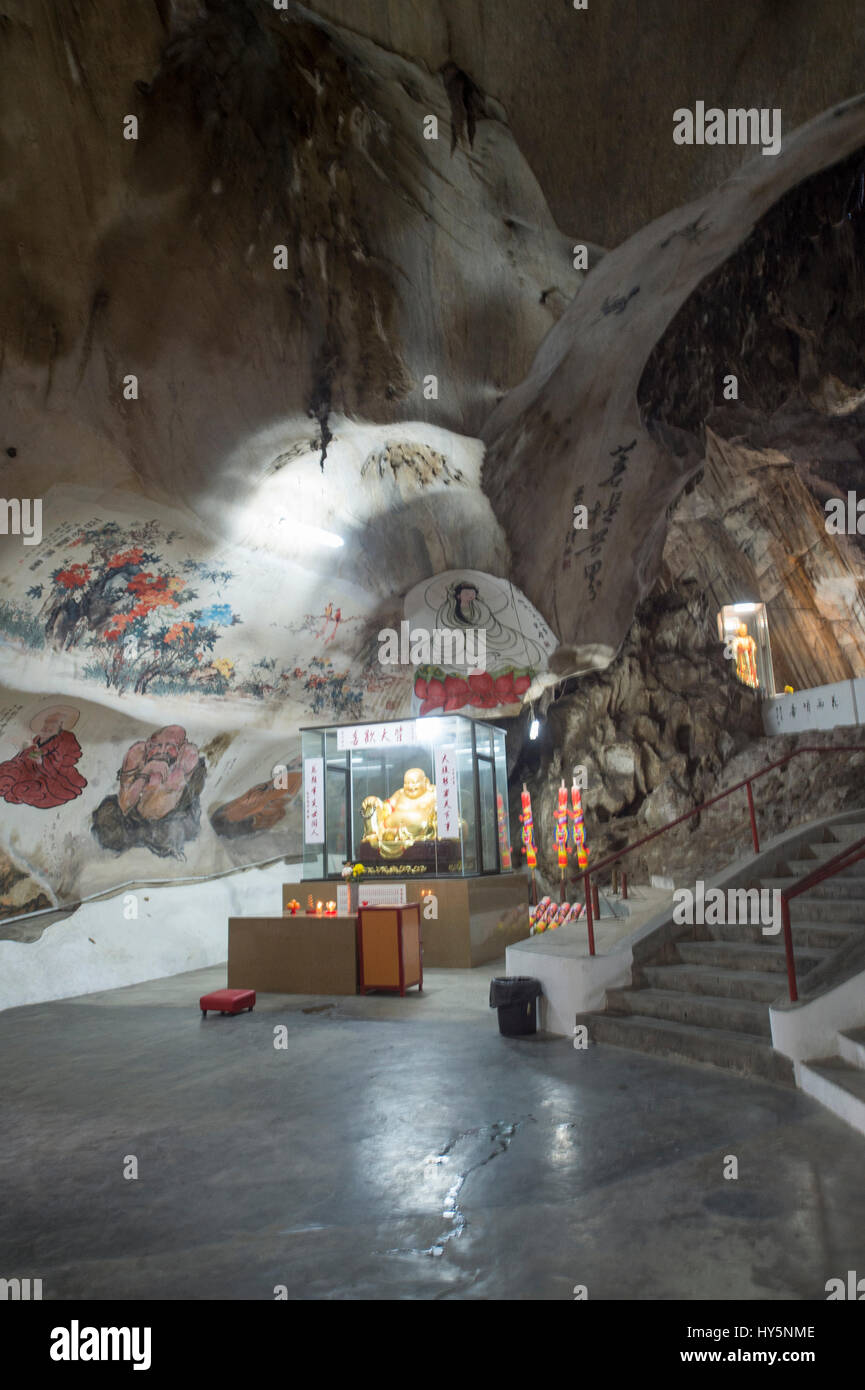 The Perak Tong. It is a Chinese Buddhist temple built within a ...