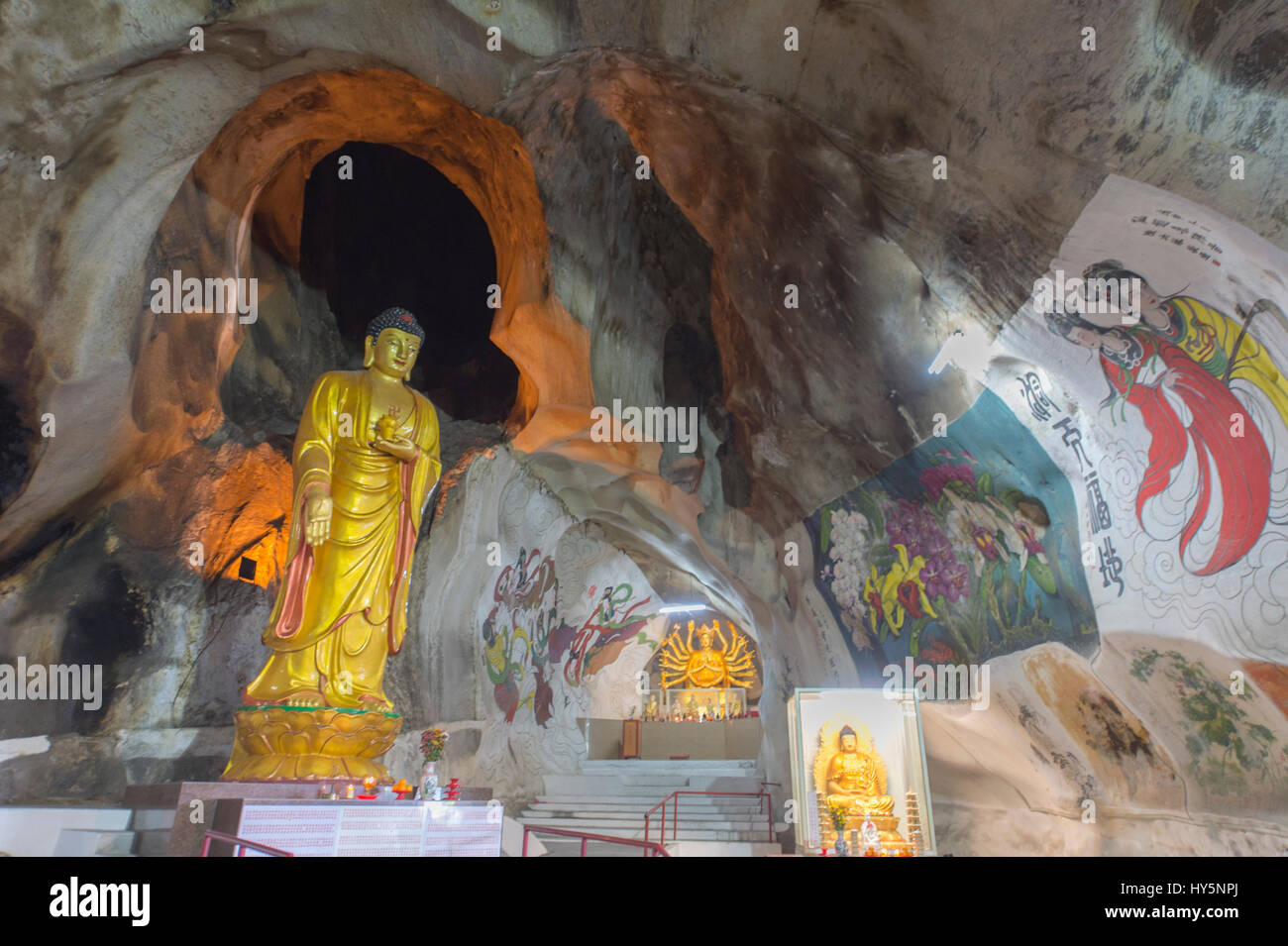 The Perak Tong. It is a Chinese Buddhist temple built within a ...