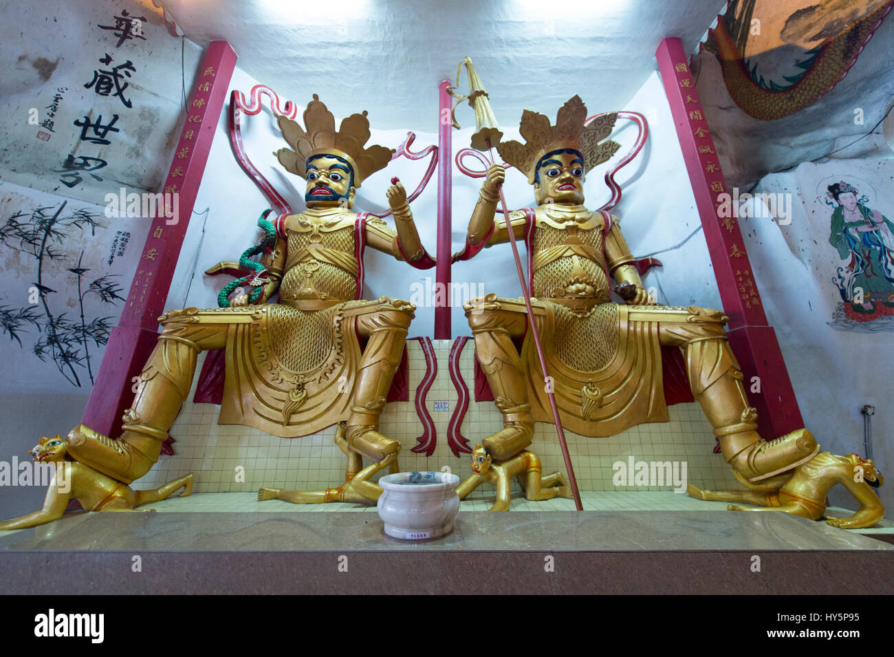 The Perak Tong. It is a Chinese Buddhist temple built within a ...