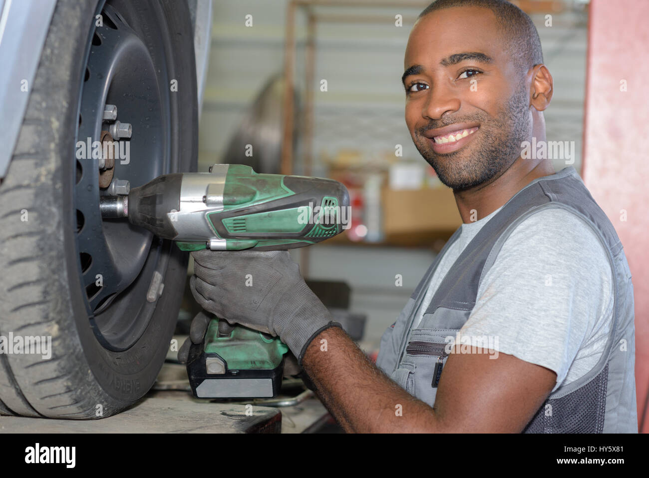 Unbolt hi-res stock photography and images - Alamy