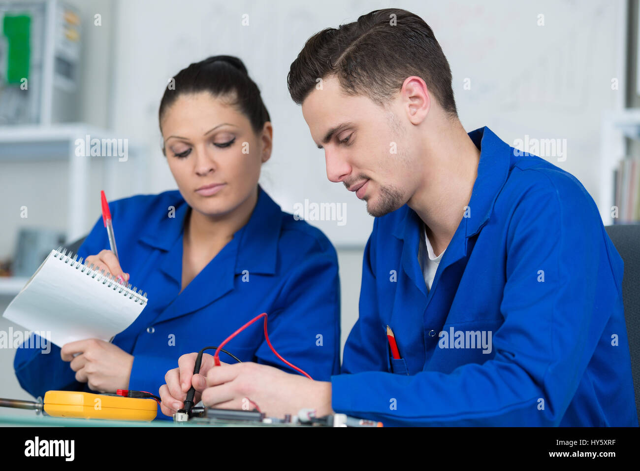 students in electronics class at university Stock Photo - Alamy