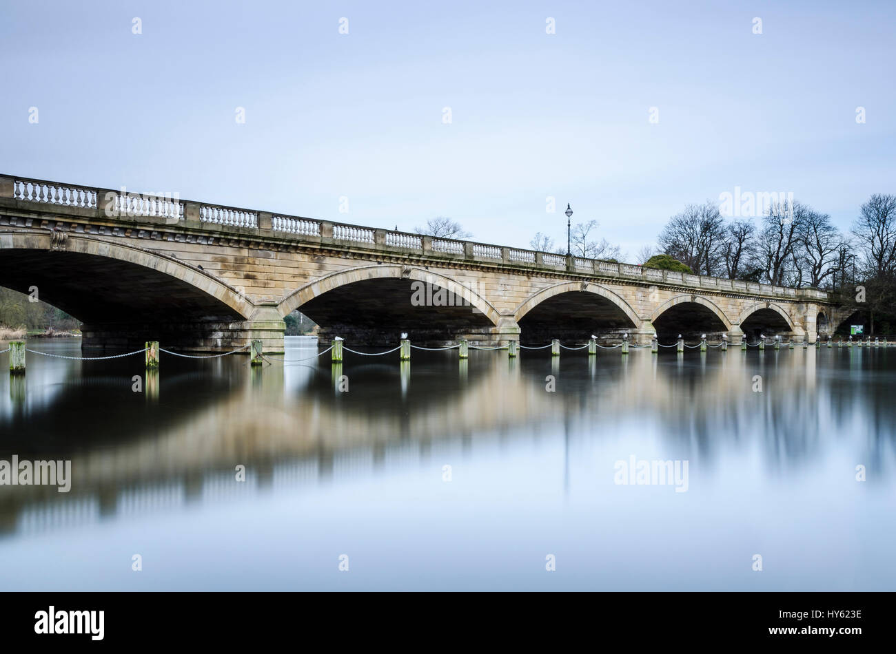Serpentine Bridge, Hyde Park Stock Photo - Alamy