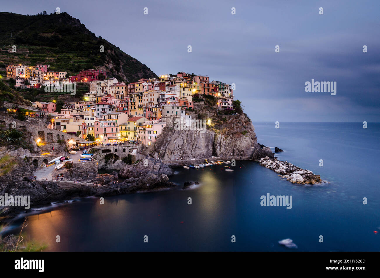 Manarola night la spezia hi-res stock photography and images - Alamy