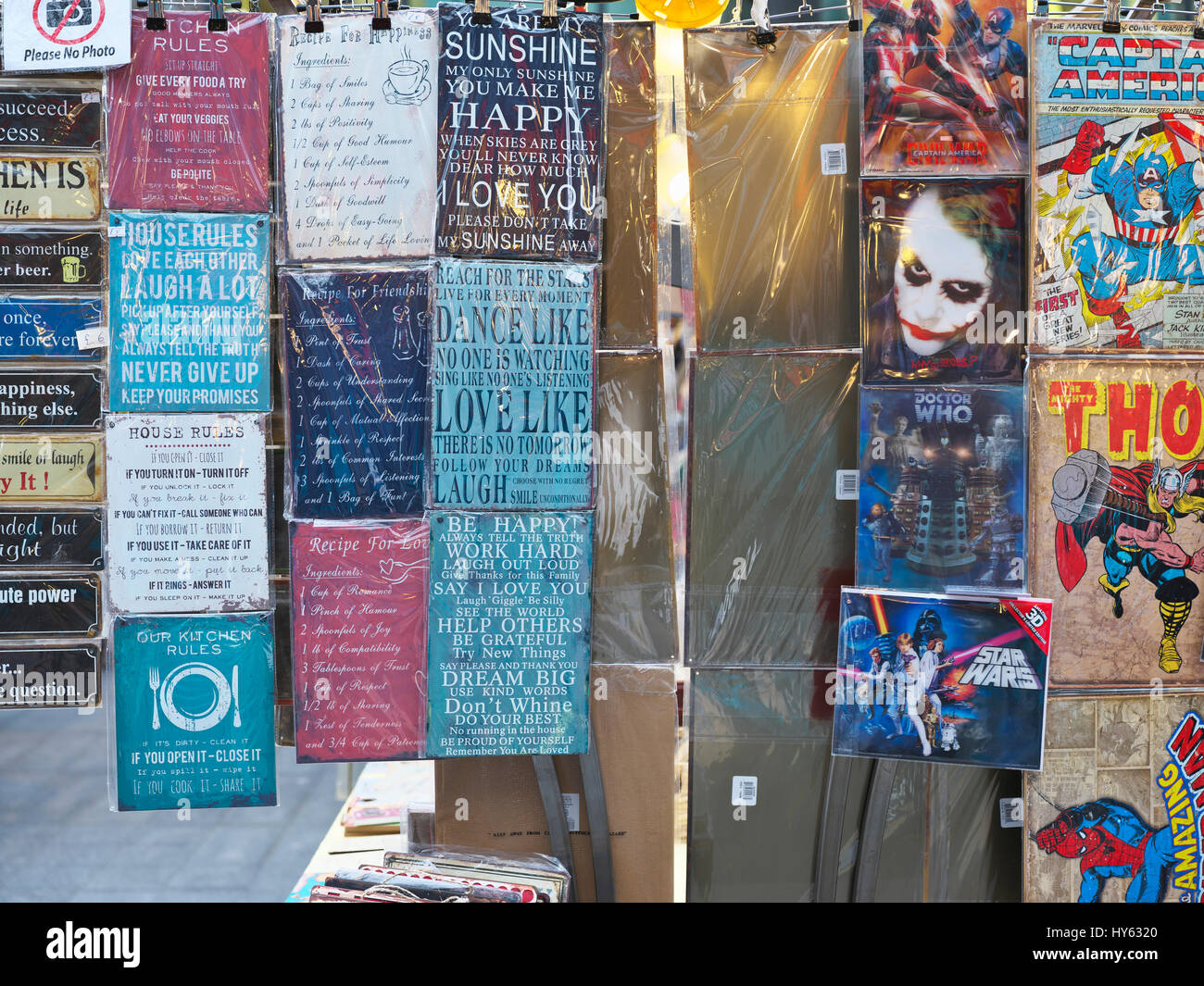 Market stall covers hi-res stock photography and images - Alamy