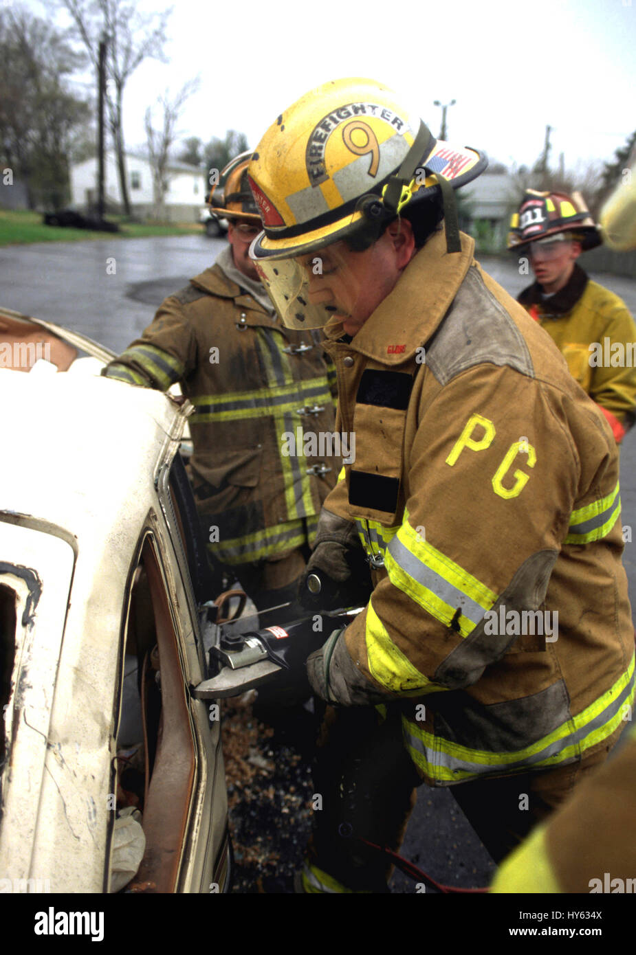 Extrication tools hi-res stock photography and images - Alamy