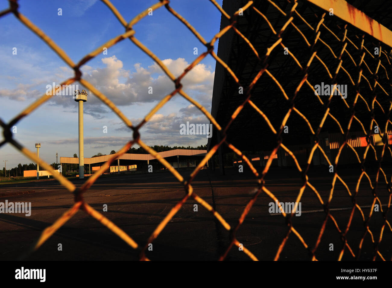 border, border checkpoint helmstedt-marienborn, crossing, ddr ...