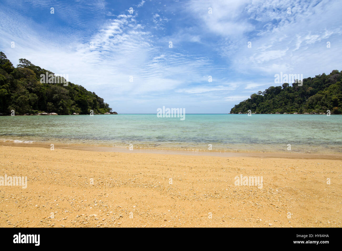 Golden sand beach turquoise waves hi-res stock photography and images ...