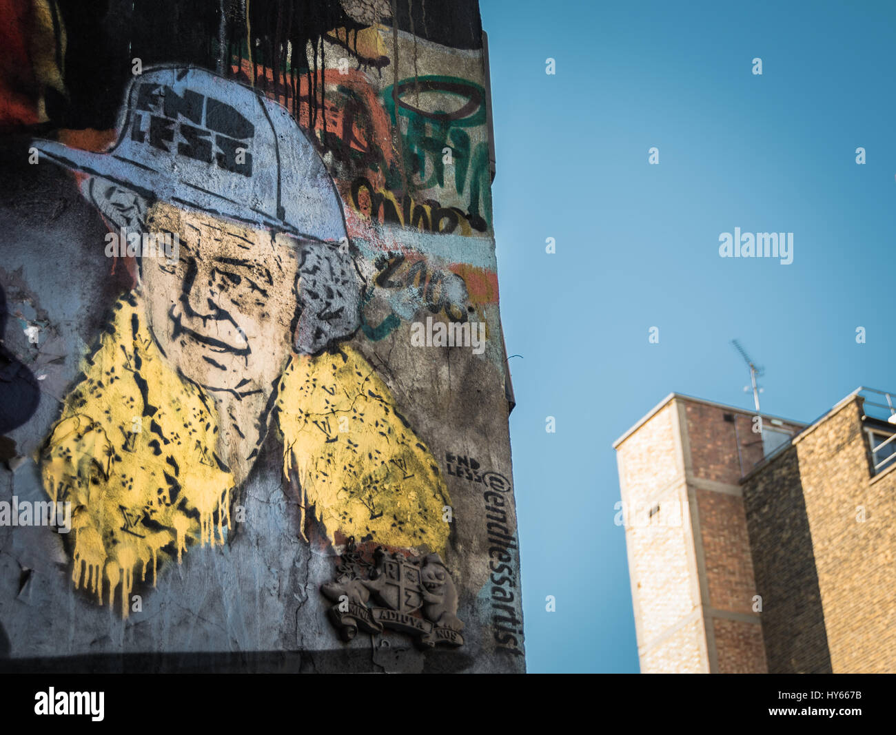 Queen elizabeth graffiti hi-res stock photography and images - Alamy