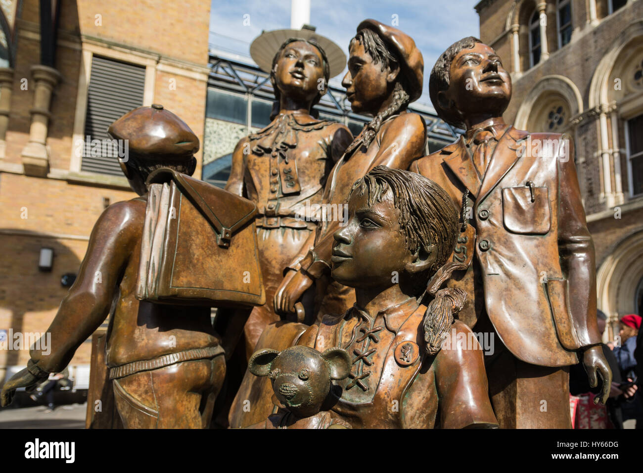 Child transport memorial sculpture hi-res stock photography and images ...