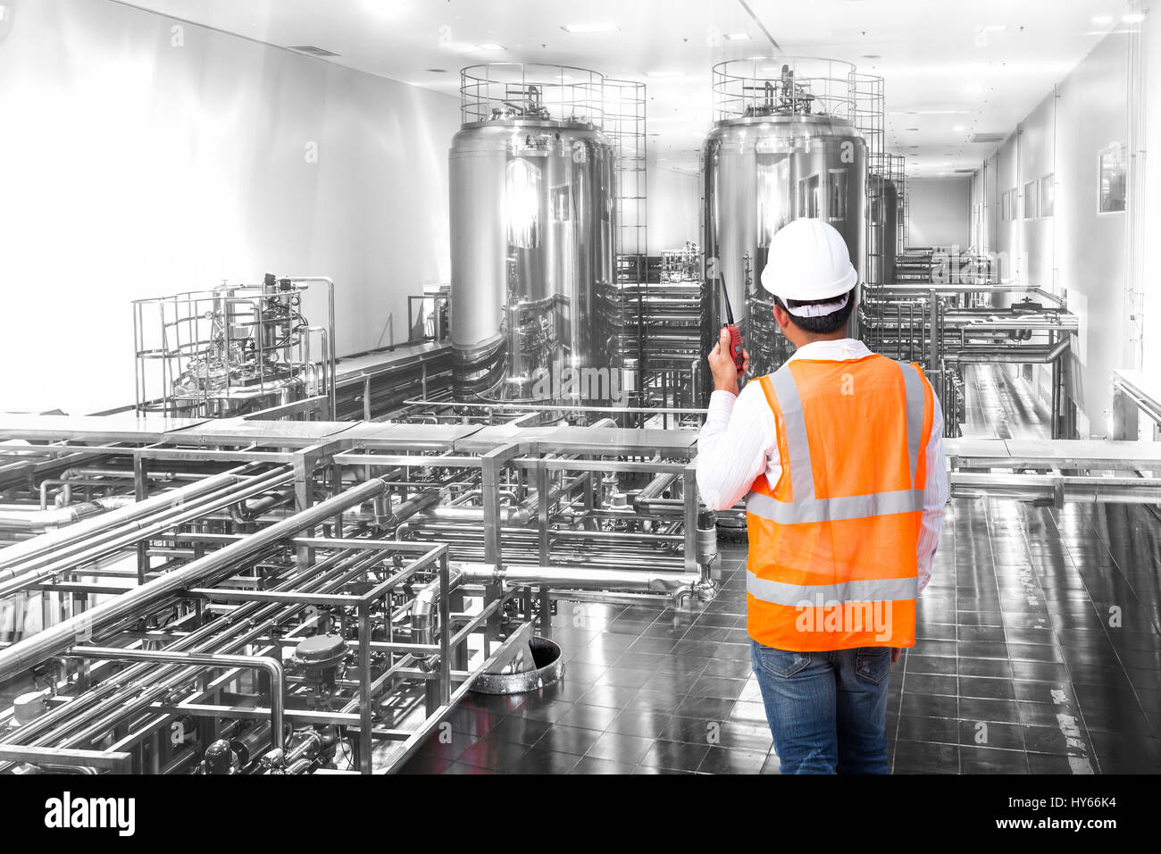 Workers computer manufacturing assembly plant hi-res stock photography ...