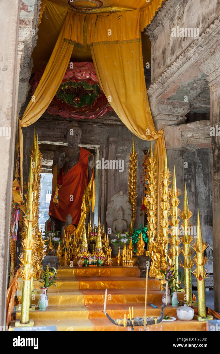 Gallery and shrine High Resolution Stock Photography and Images - Alamy