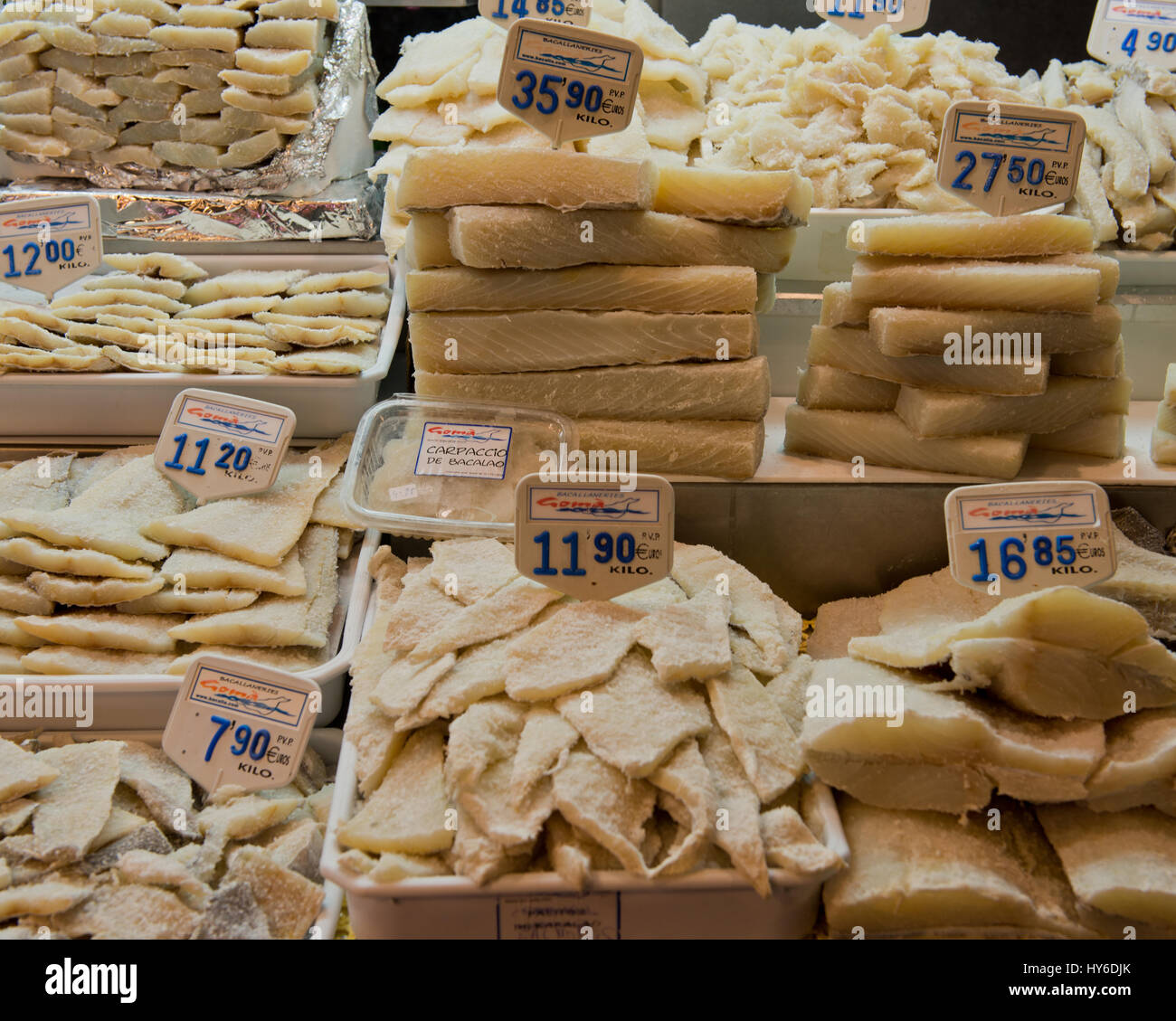 Fisch stand hi-res stock photography and images - Alamy