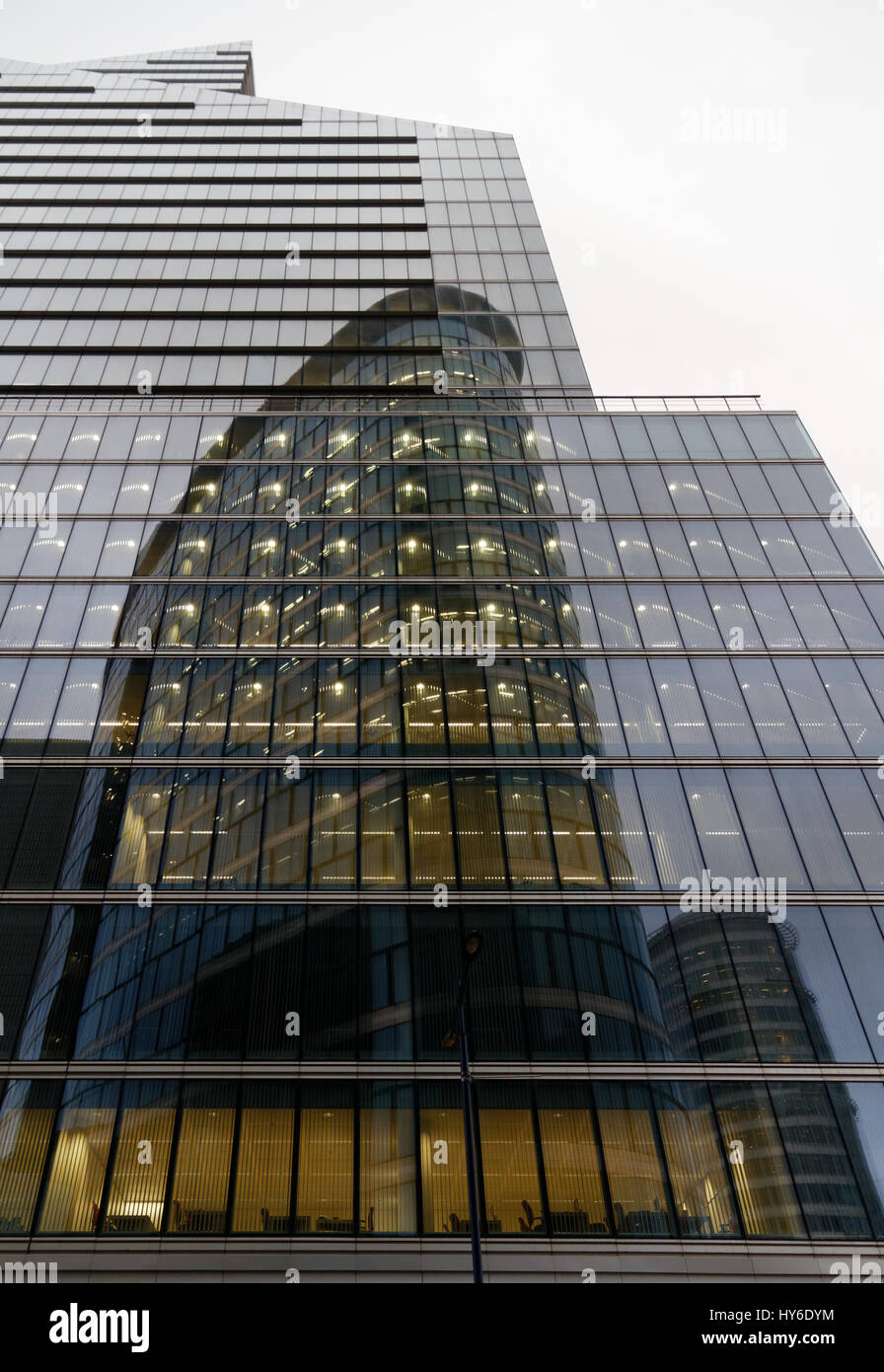 Modern exterior architecture hi-res stock photography and images - Alamy