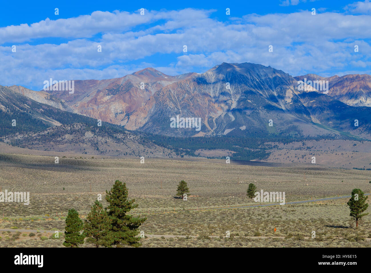 California desert landscape Stock Photo - Alamy