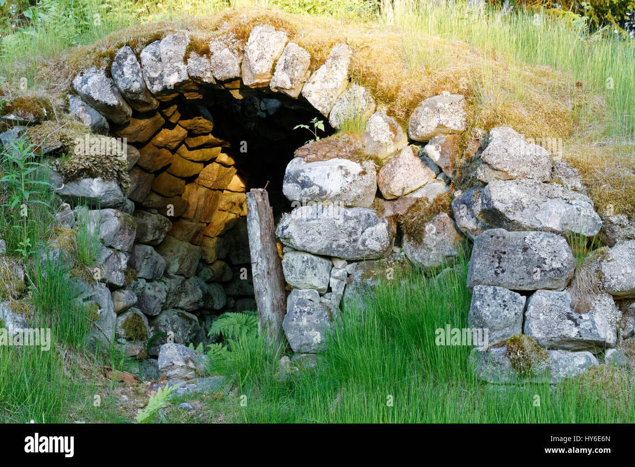 Hideout hi-res stock photography and images - Alamy