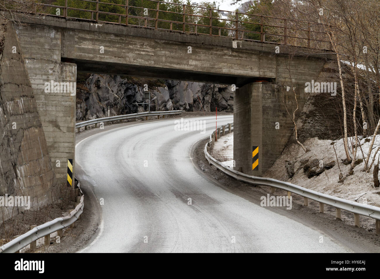 Curving railroad sign hi-res stock photography and images - Alamy