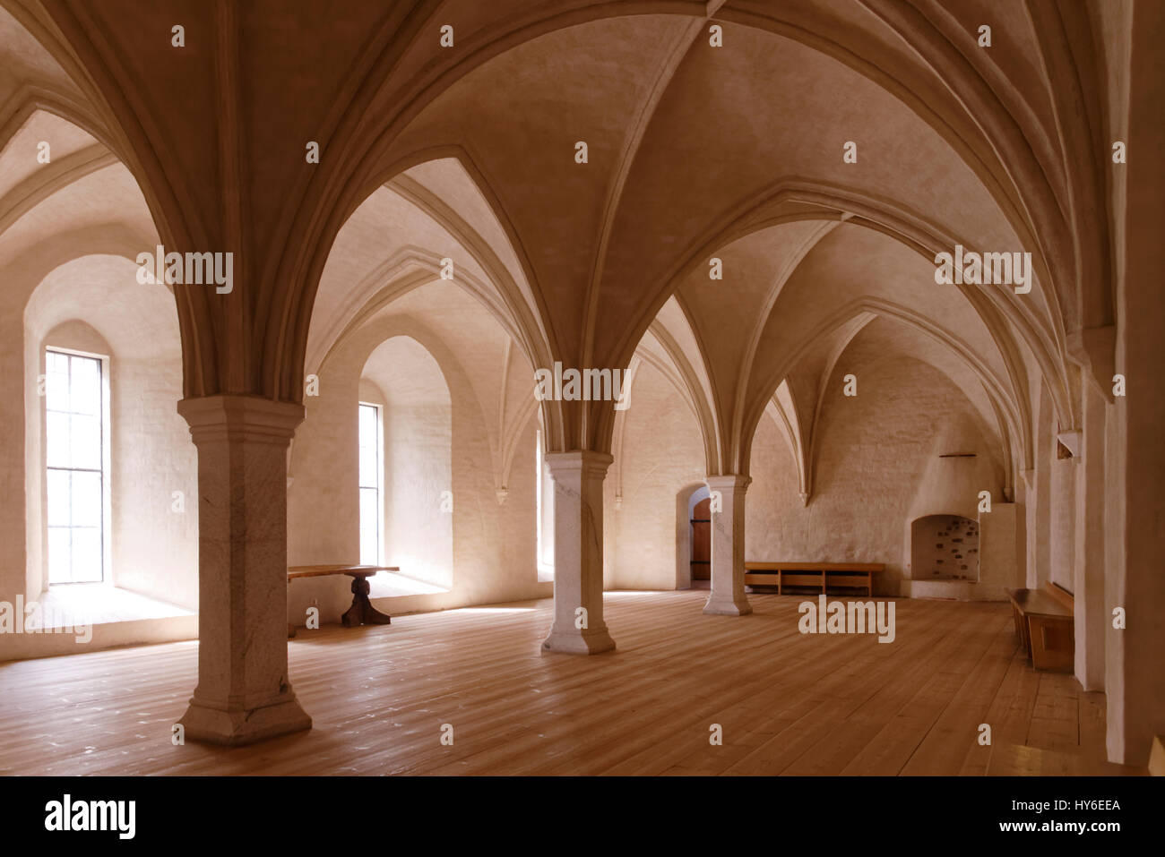 Churchlike roof hi-res stock photography and images - Alamy