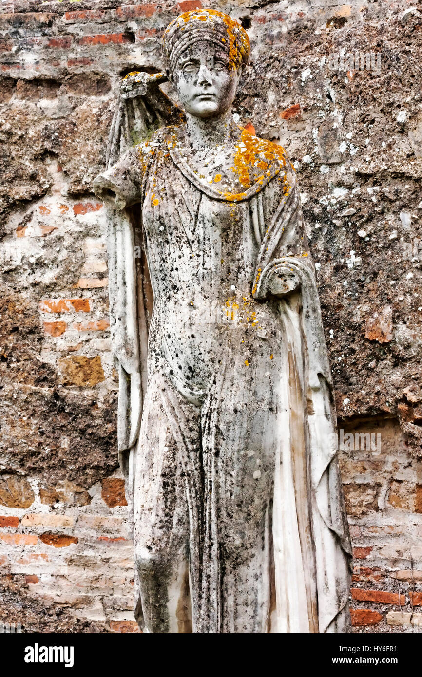 Roman funerary statue hi-res stock photography and images - Alamy