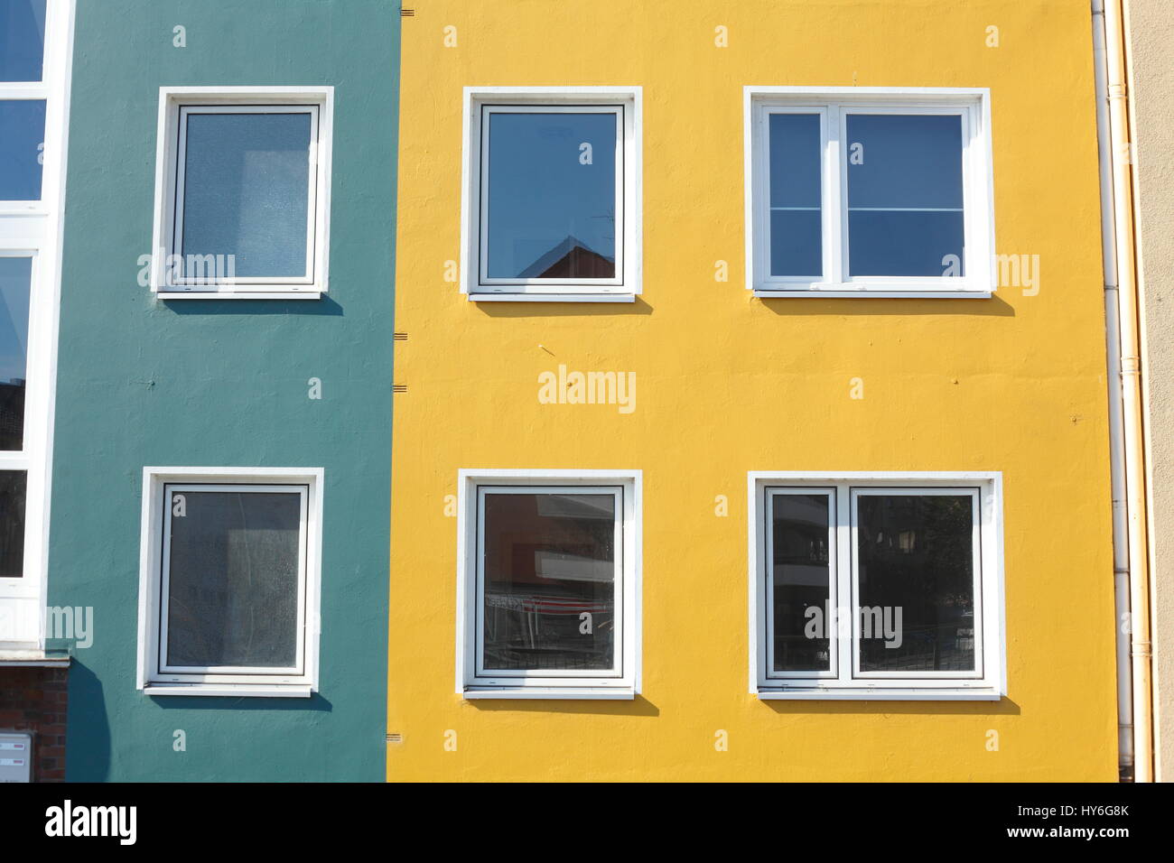 Block of Flats, Windows, house wall Stock Photo - Alamy
