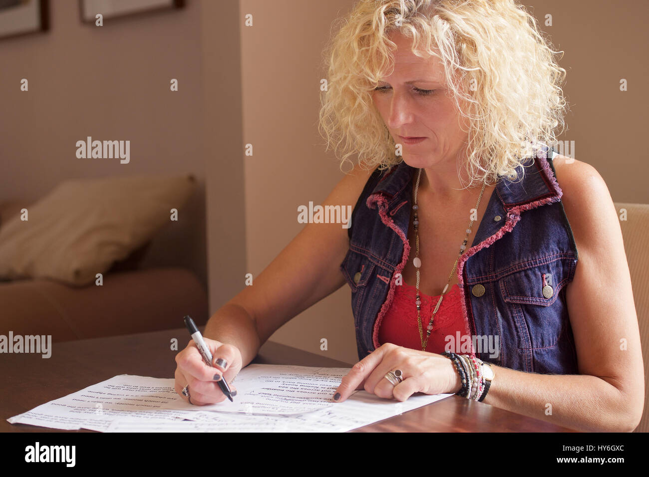 Beautiful blonde female singer hi-res stock photography and images - Alamy