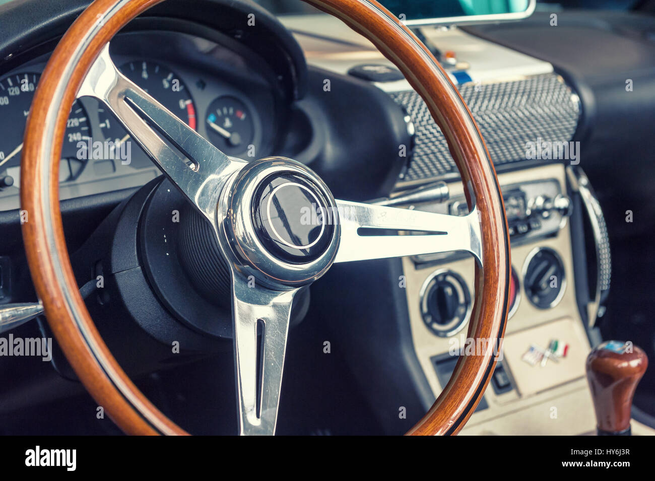 Luxury car steering wheel hi-res stock photography and images - Alamy