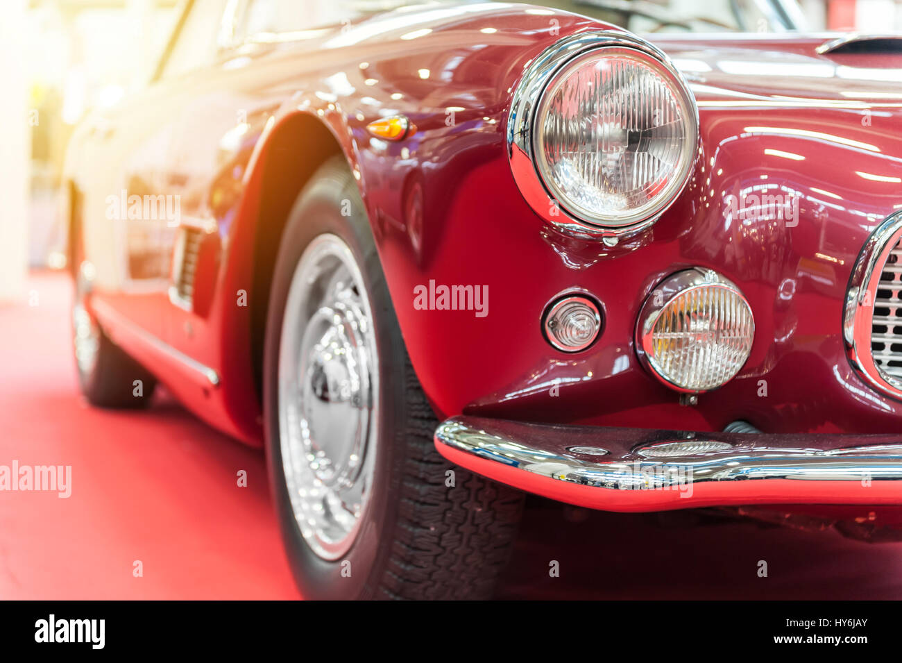 Spotlight vintage car hi-res stock photography and images - Alamy