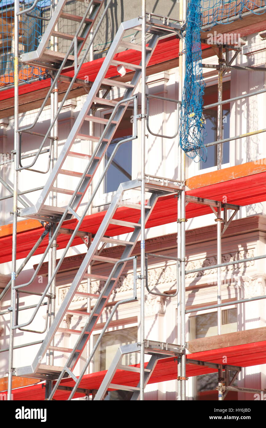 Aluminium scaffold hi-res stock photography and images - Alamy