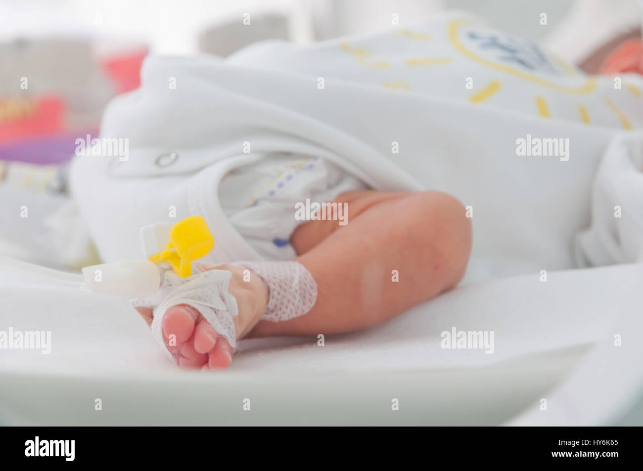 Icu baby hi-res stock photography and images - Alamy