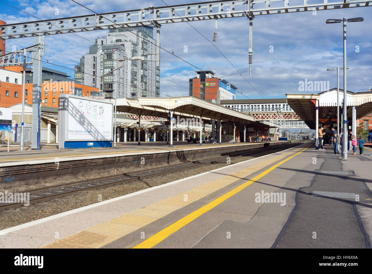 Slough station hi-res stock photography and images - Alamy