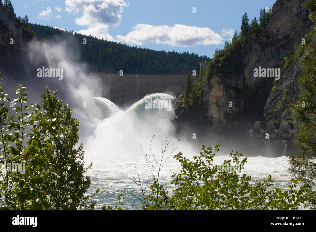 Boundary dam hi-res stock photography and images - Alamy