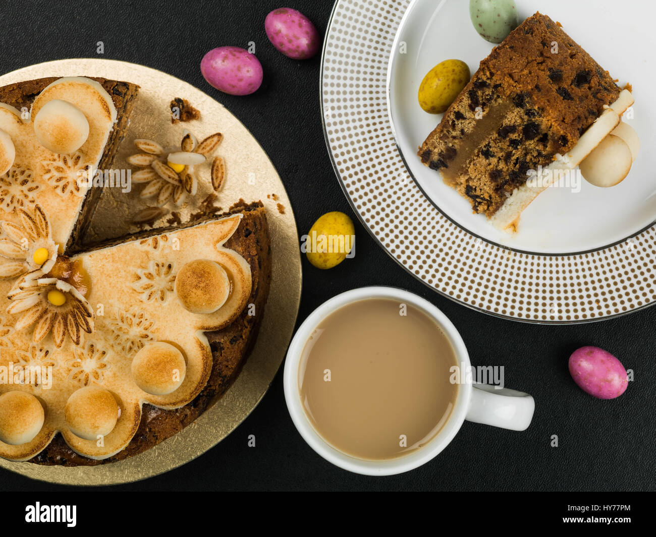 Simnel cake slice hi-res stock photography and images - Alamy