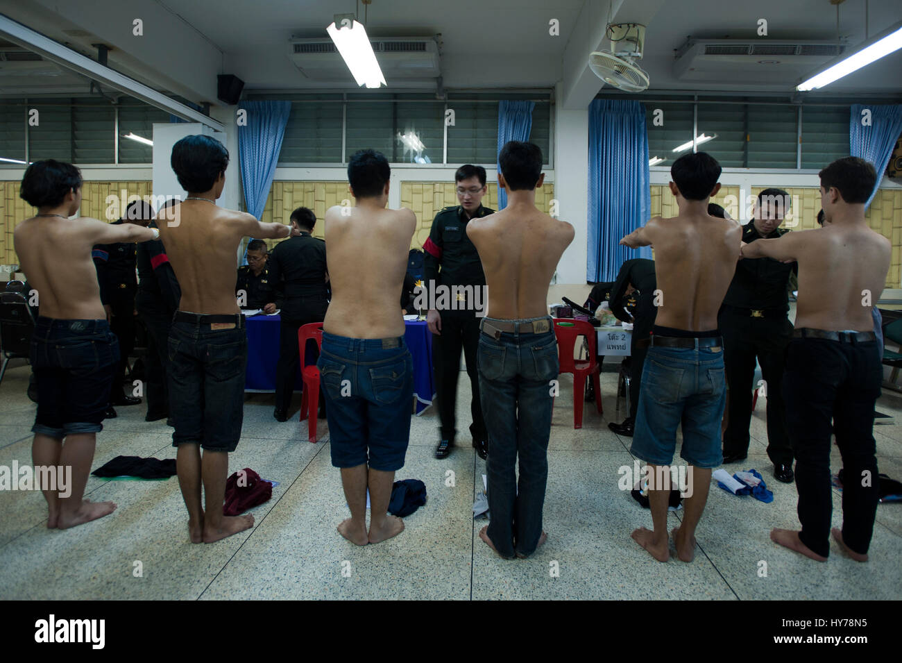 Thai military conscription hi-res stock photography and images - Alamy