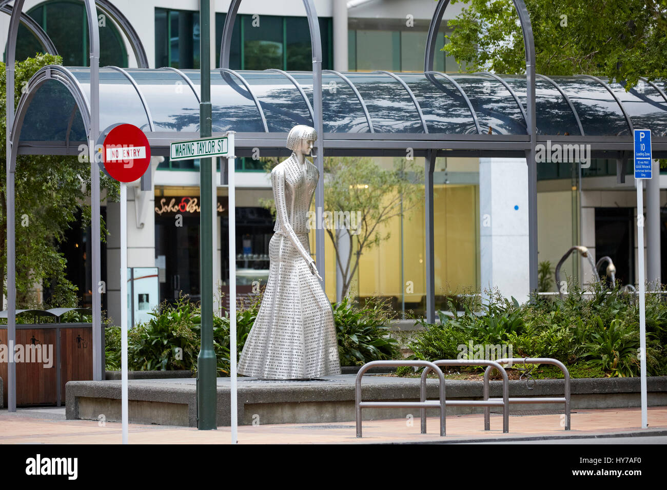 Woman of Words statue by Virginia King, Lambton Quay, Wellington, New ...