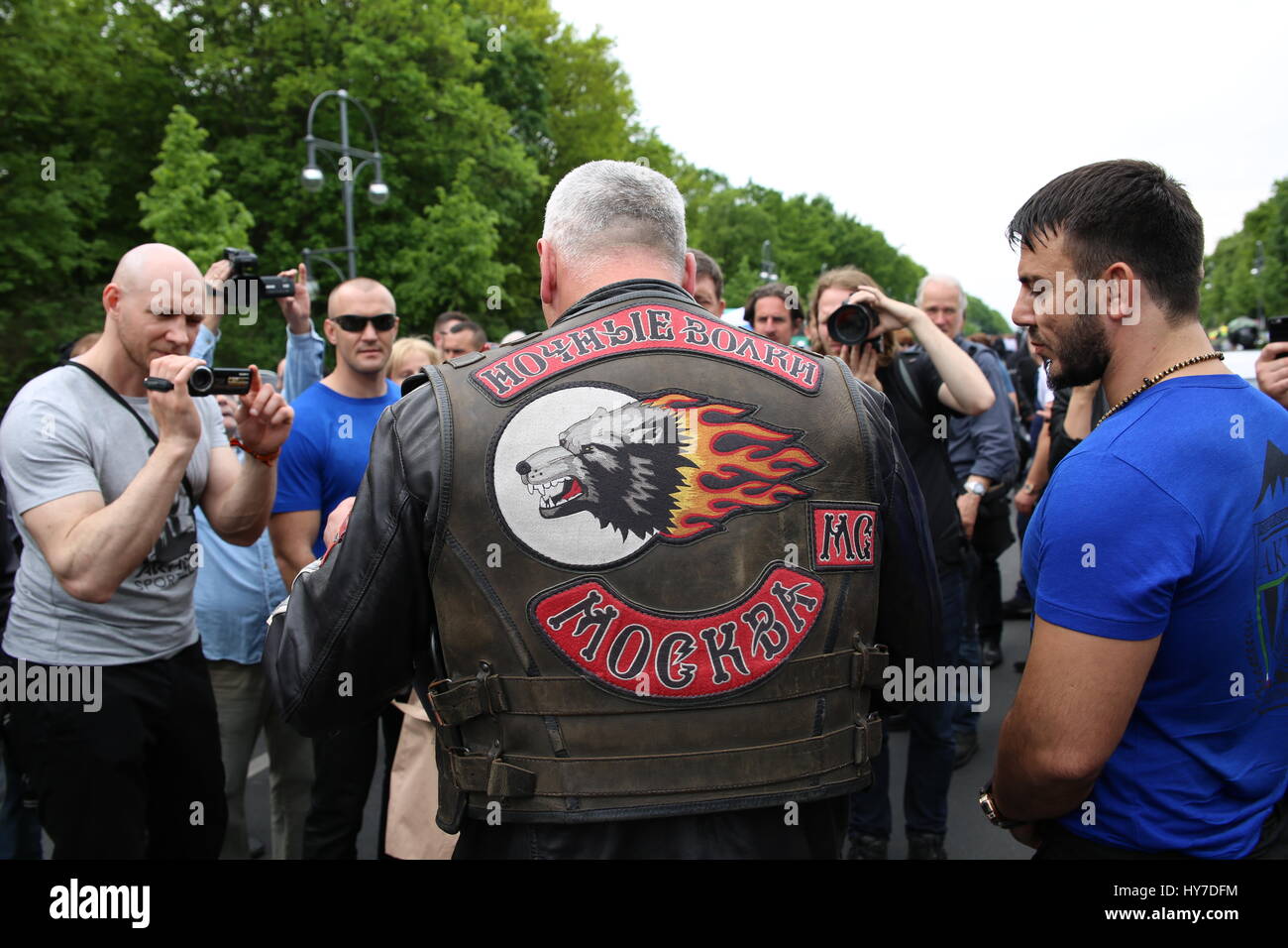 Wolf wolves motorcycle biker russia hi-res stock photography and images ...