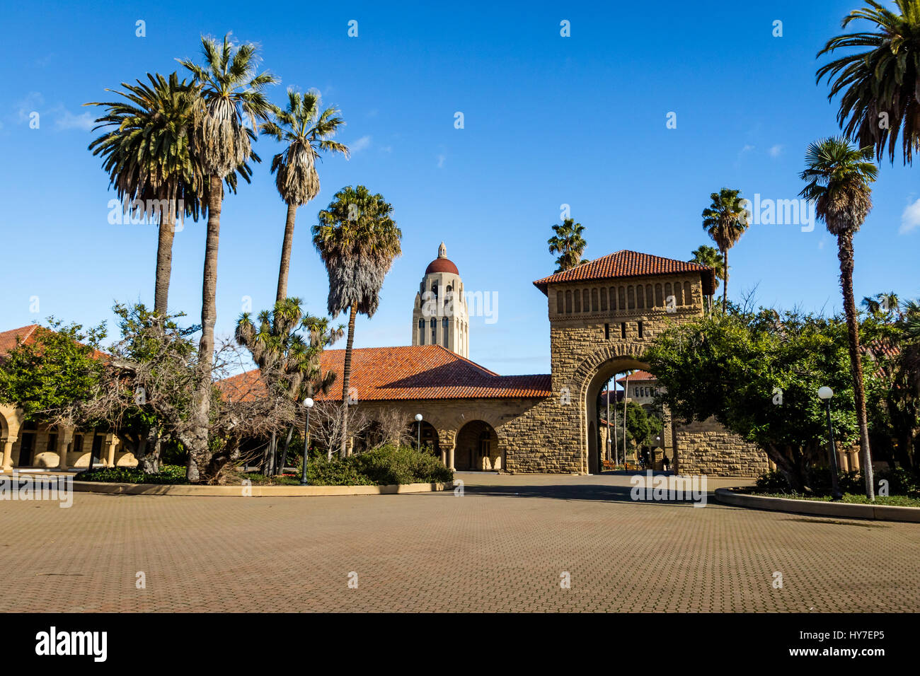 Stanford University Campus and Hoover Tower - Palo Alto, California ...