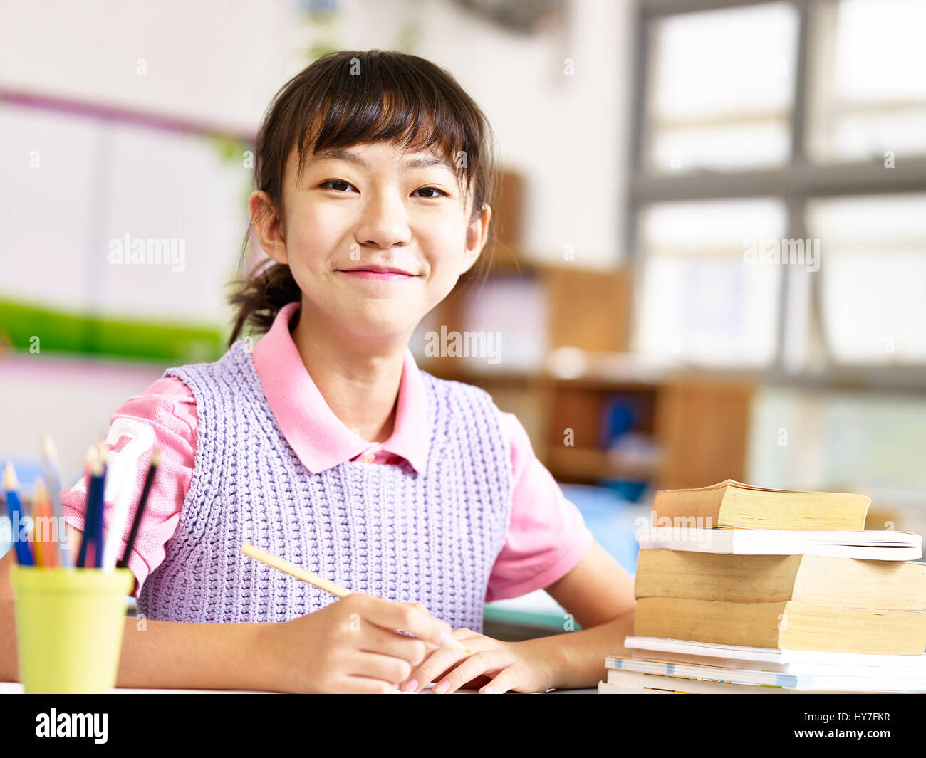 5th grade classroom hi-res stock photography and images - Alamy