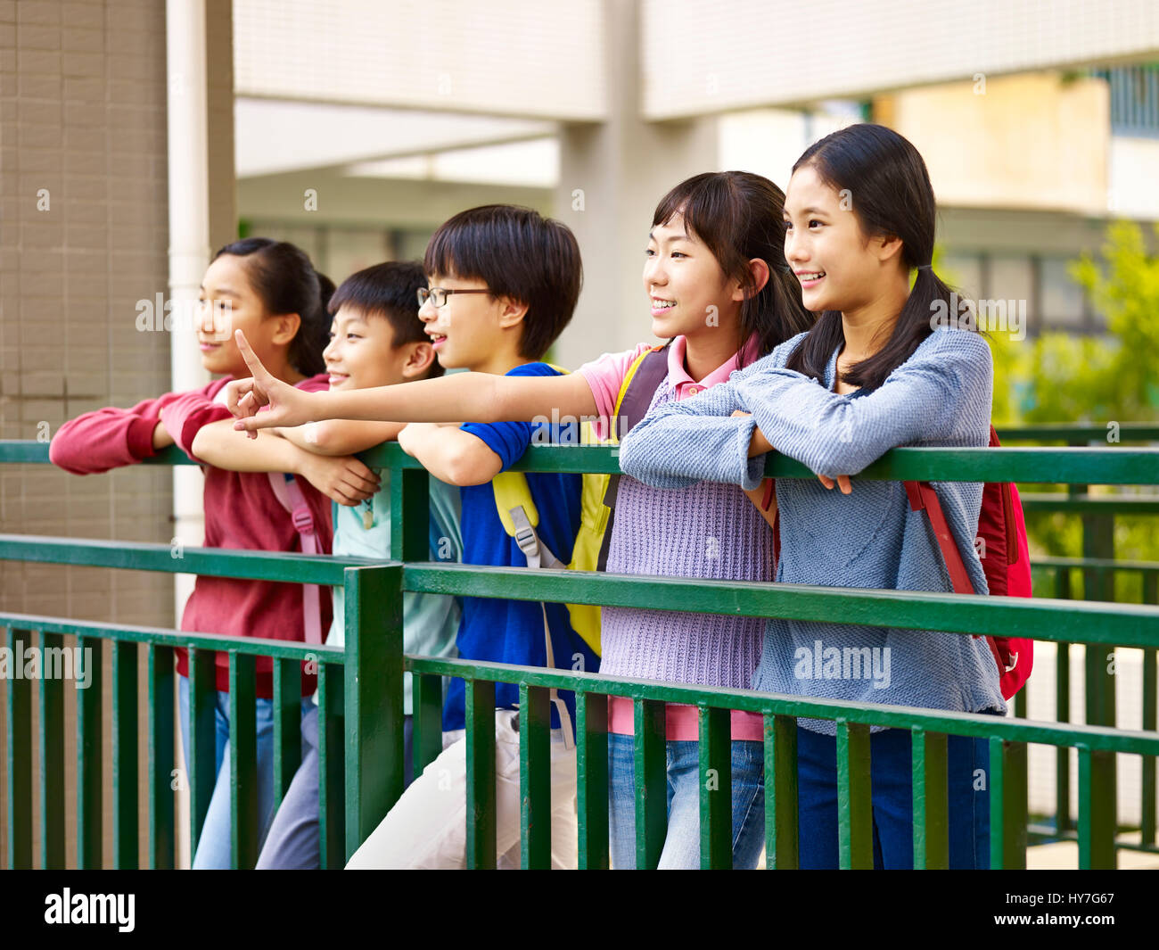 Chinese school children singapore hi-res stock photography and images ...