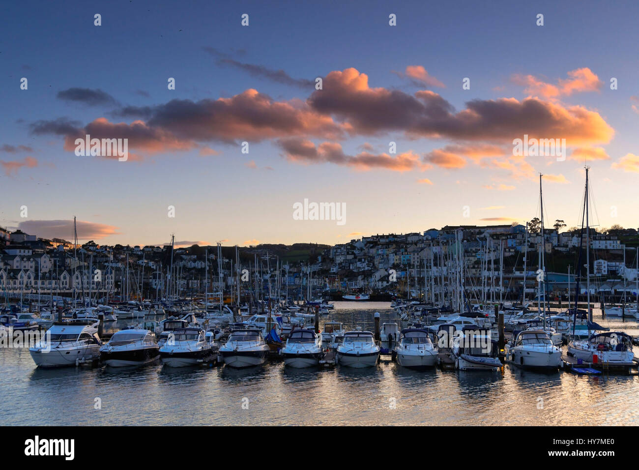 South wind clearing weather hi-res stock photography and images - Alamy