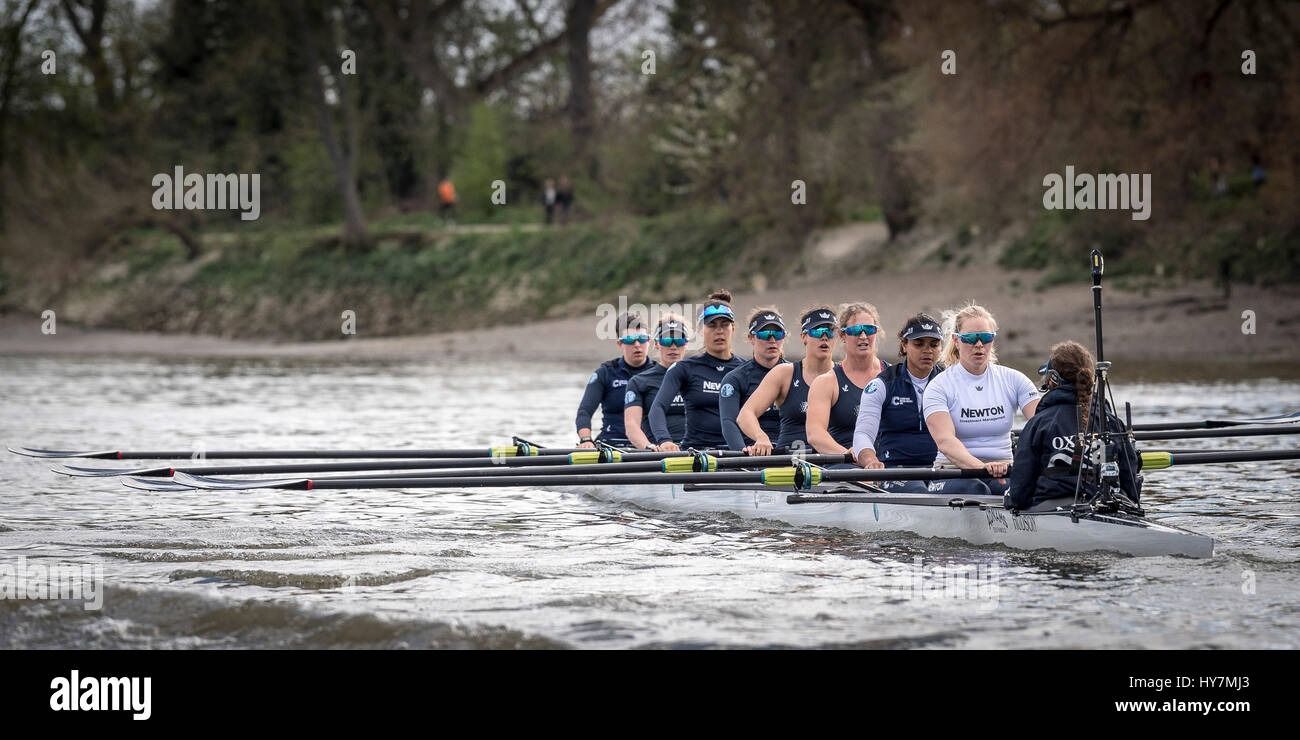 London, UK. 1st April, 2017. Oxford University Women's Boat Club on a ...