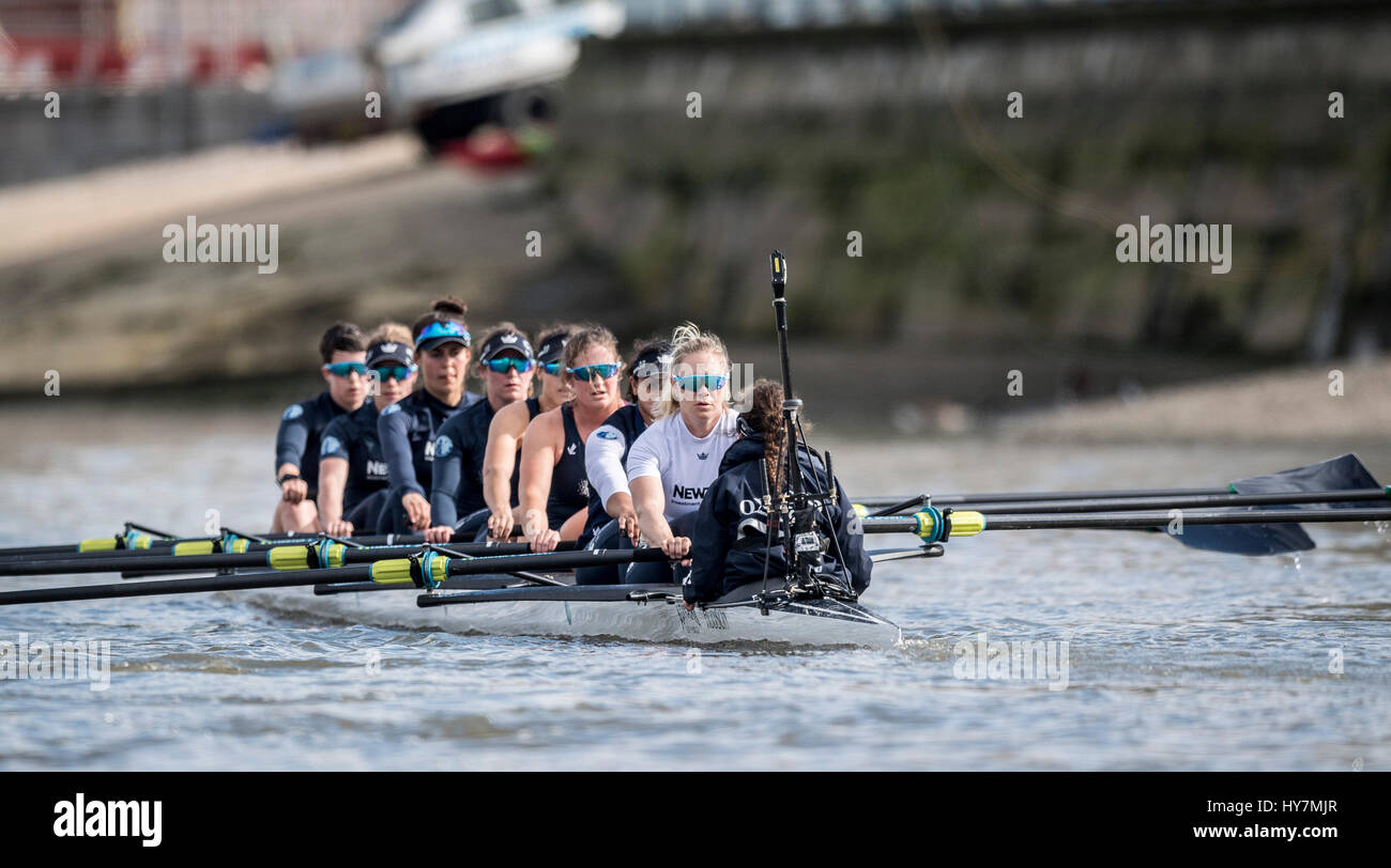 London, UK. 1st April, 2017. Oxford University Women's Boat Club on a ...