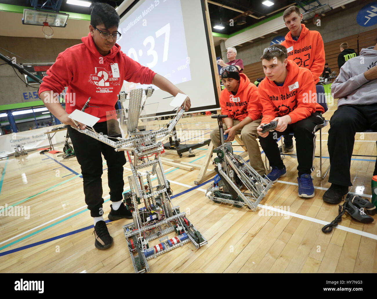 Vancouver, Canada. 1st Apr, 2017. Students make their final tuning ...