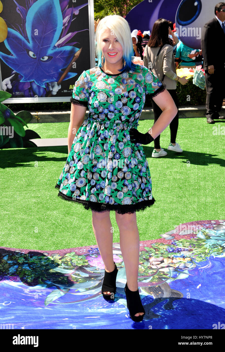 Los Angeles, California, USA. 1st April, 2017. Singer Shaley Scott at ...