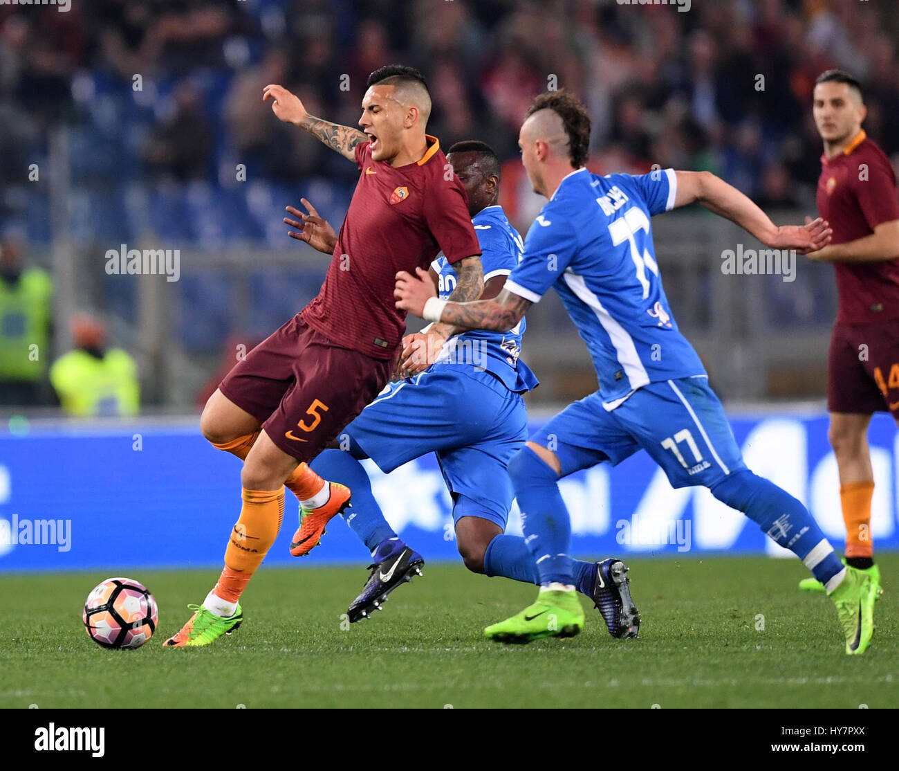 Rome, Italy. 1st Apr, 2017. Roma's Leandro Paredes (L) competes with ...